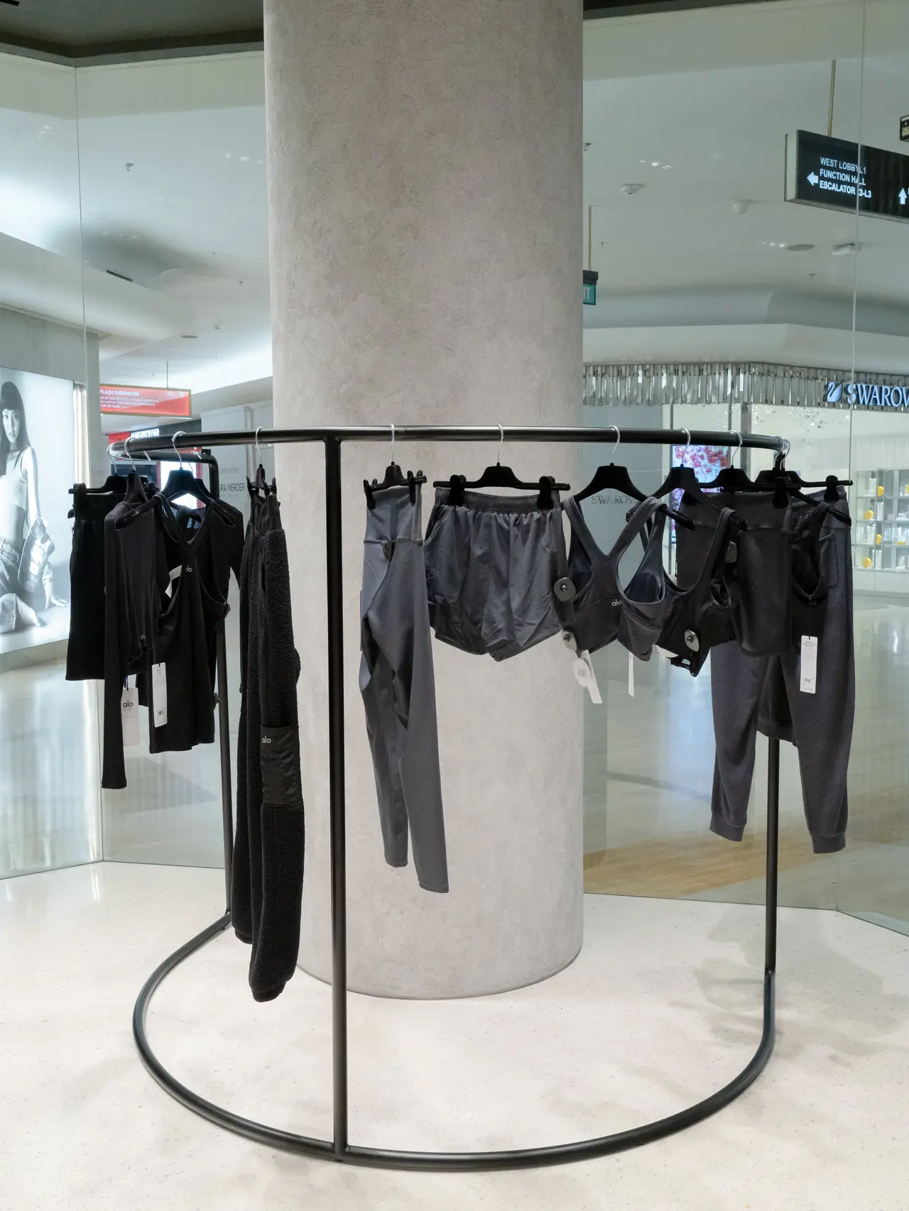 Hadirkan Busana Yoga dari Los Angeles, Ira Kwa Optimalkan Butik JADE Lab - ShowBiz Liputan6.com