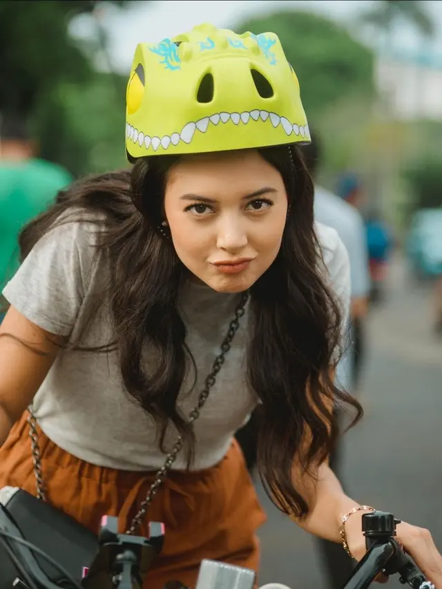 7 Potret Aurelie Moeremans dan Tyler Bigenho Resmi Pacaran, Sama-Sama ...