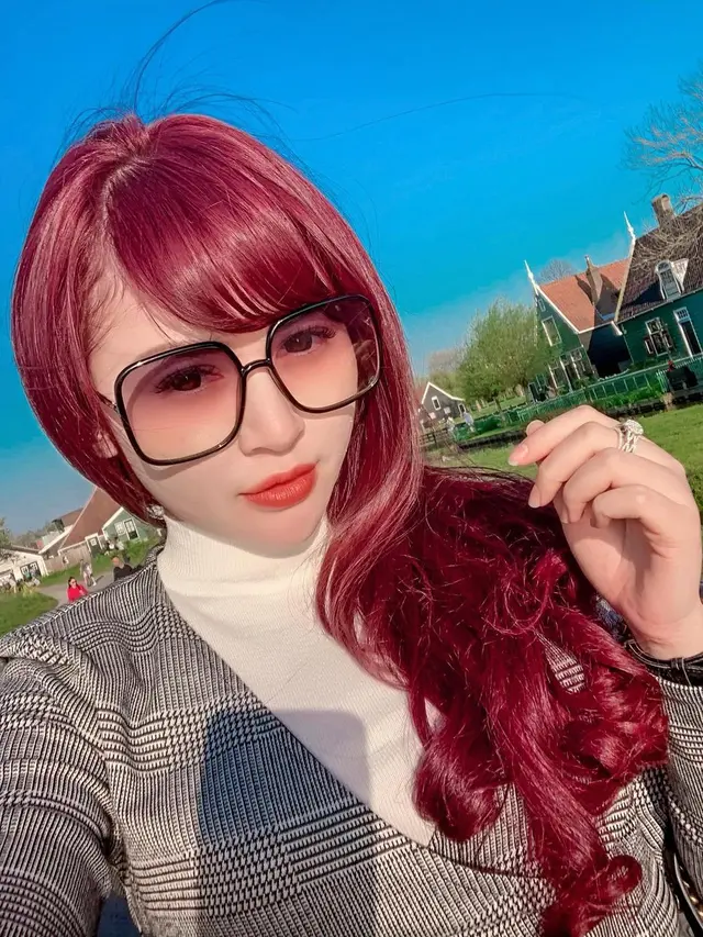 Selebgram Winny Putri Lubis Tak Menyangka Viral Berkat Dimsum - ShowBiz ...