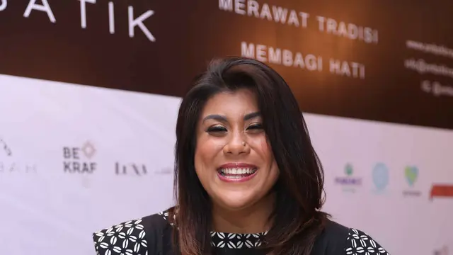 Dua Tahun Vakum, Regina Ivanova Kembali dengan Lagu Baru - ShowBiz ...