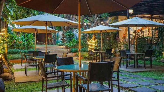 12 Rekomendasi Tempat Makan Enak di Cilandak 2025, Ada Warung ...