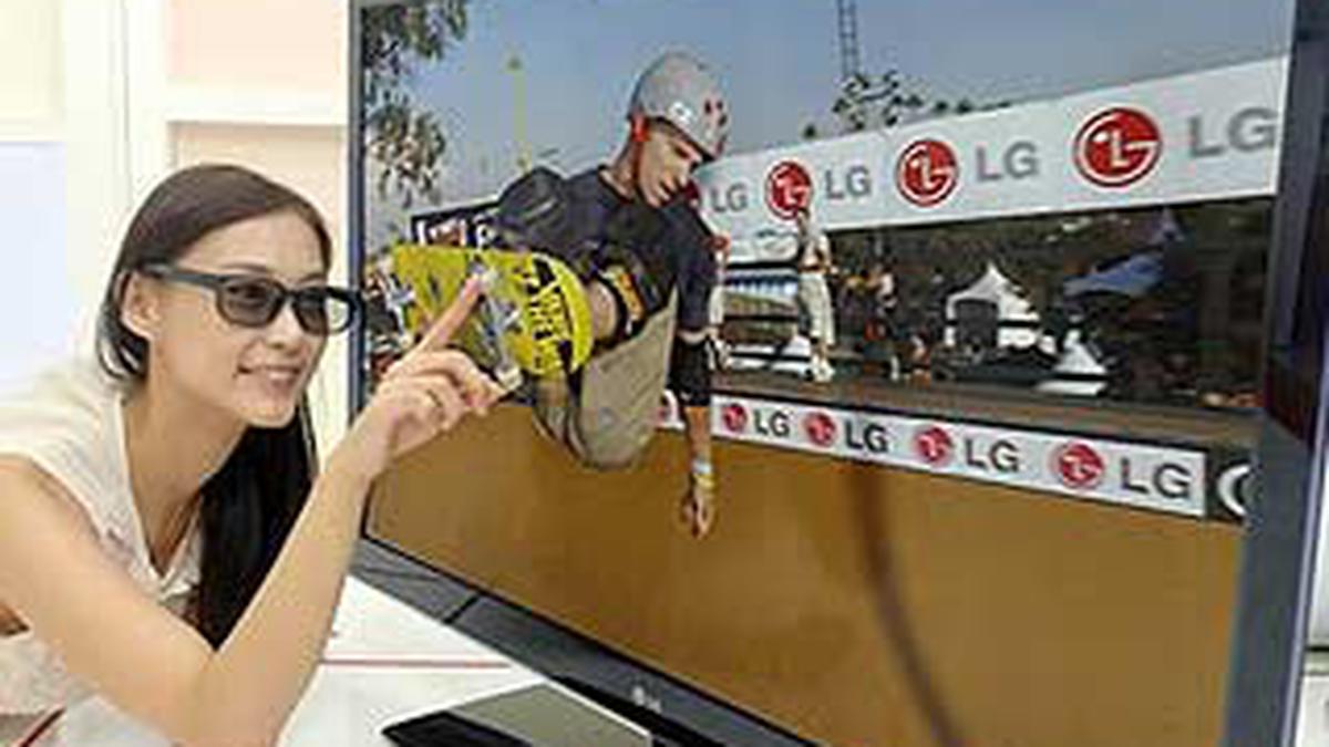 Dua Raksasa Berebut Pasar 3D TV - Tekno Liputan6.com