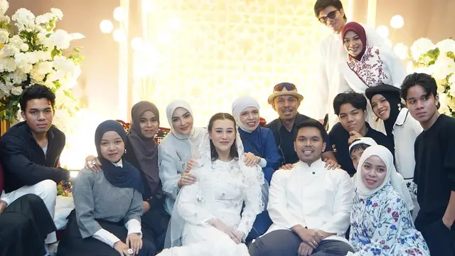 Momen Aaliyah Massaid Gelar Pengajian 4 Bulanan dan Syukuran Ultah Thariq Halilintar - Hot ...