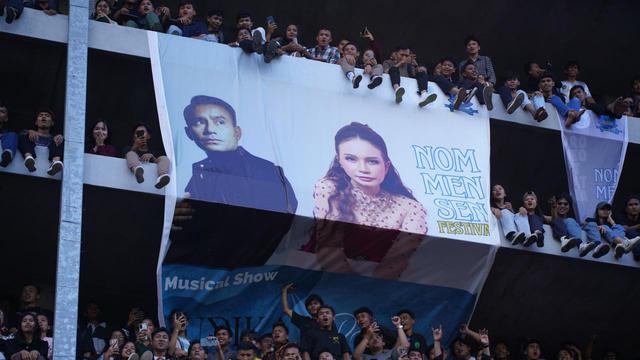 Pecah, Judika dan Rossa Hibur Ribuan Mahasiswa di Panggung Festival ...