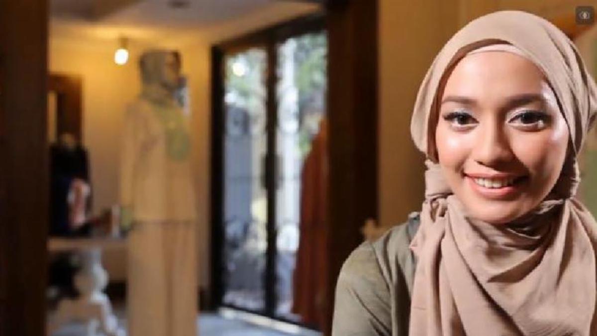 Gaya Hijab Menutup Dada yang Cantik dan Bersahaja - Islami Liputan6.com