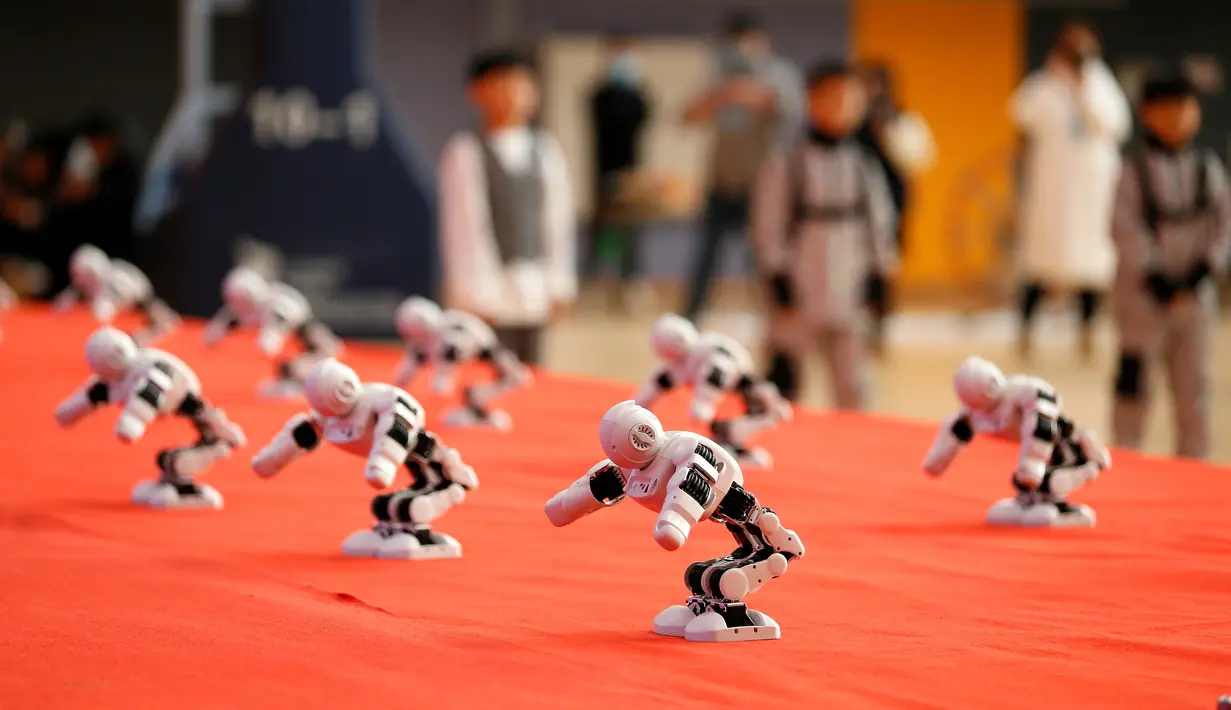 FOTO: Ratusan Siswa SD dan SMP Saling Berkompetisi dalam Lomba Robotik ...