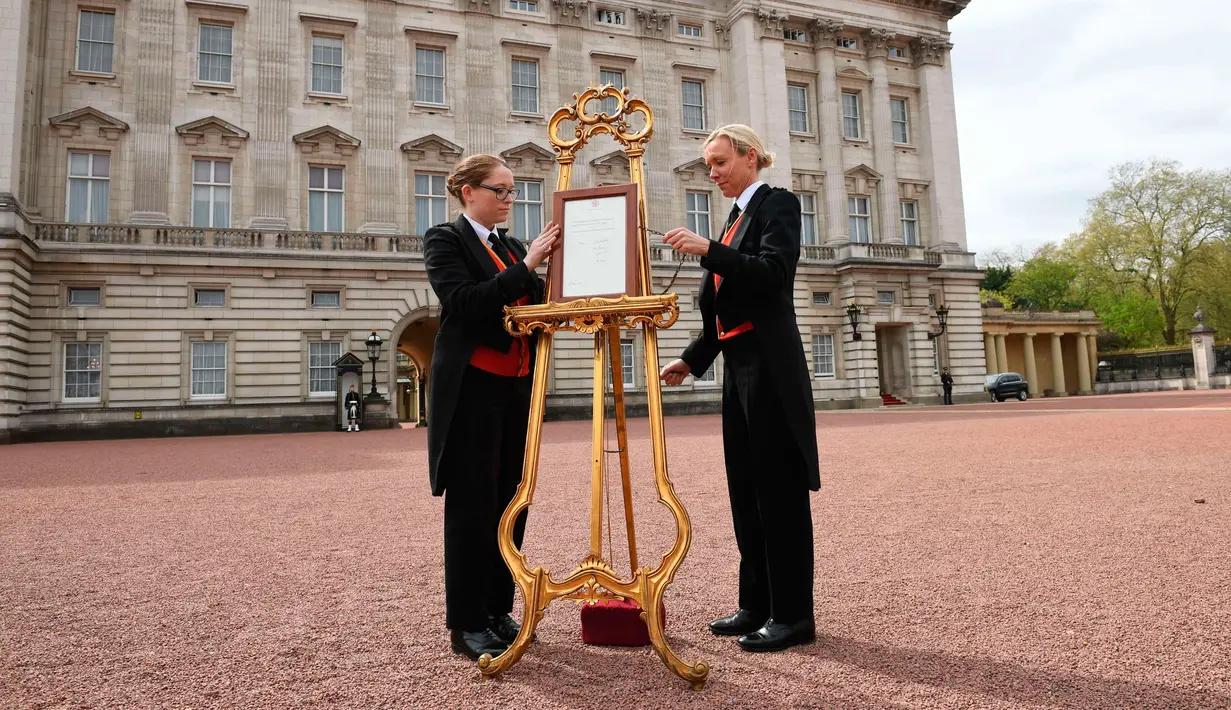 FOTO: Begini Cara Istana Buckingham Umumkan Kelahiran Bayi Kerajaan ...