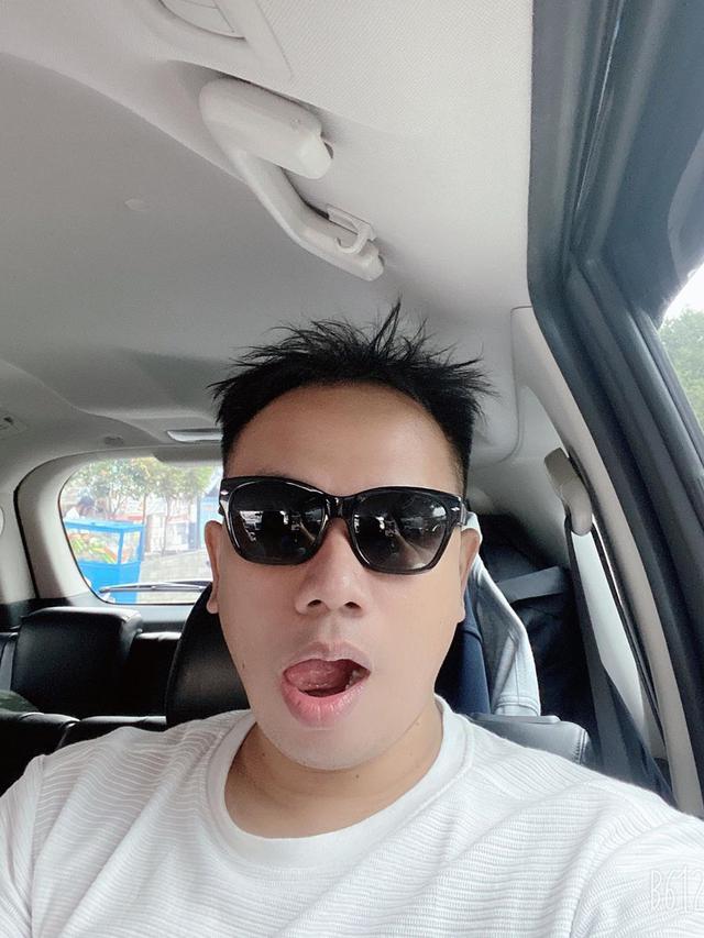 Tante Ernie Seksi Pakai Bikini Vicky Prasetyo Kirim Rayuan Maut Showbiz