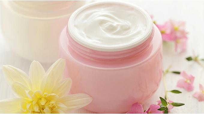 Ciri-Ciri Krim Perawatan Kulit Yang Mengandung Merkuri - Beauty Fimela.com