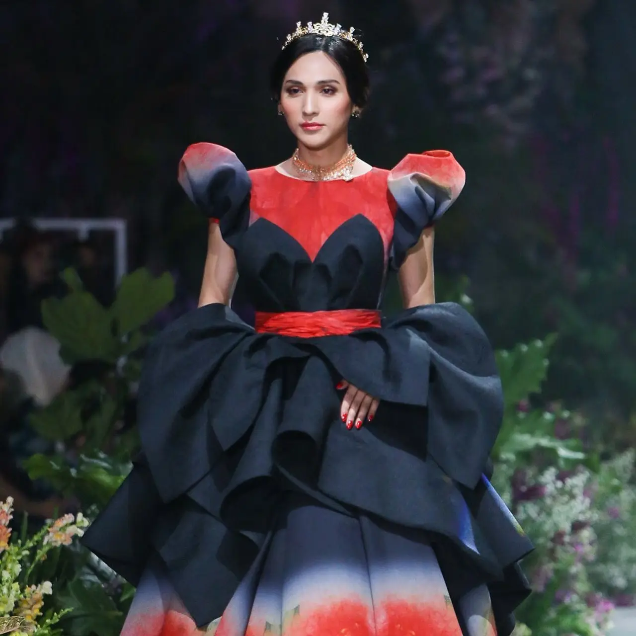 Dena Rachman Disuruh Tobat, Kini Ngaku Pakai Kacamata Tuhan - ShowBiz ...