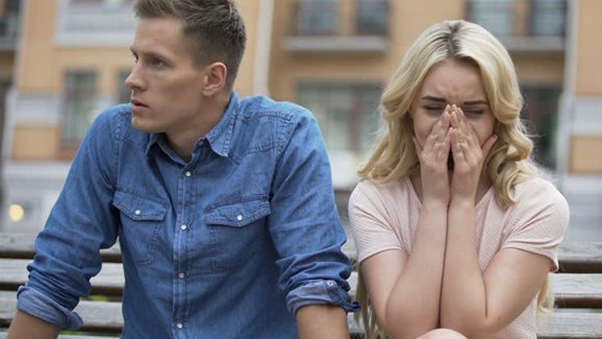 6 Tanda Sebaiknya Putus dengan Pacar, Jangan Biarkan Dirimu Menderita ...