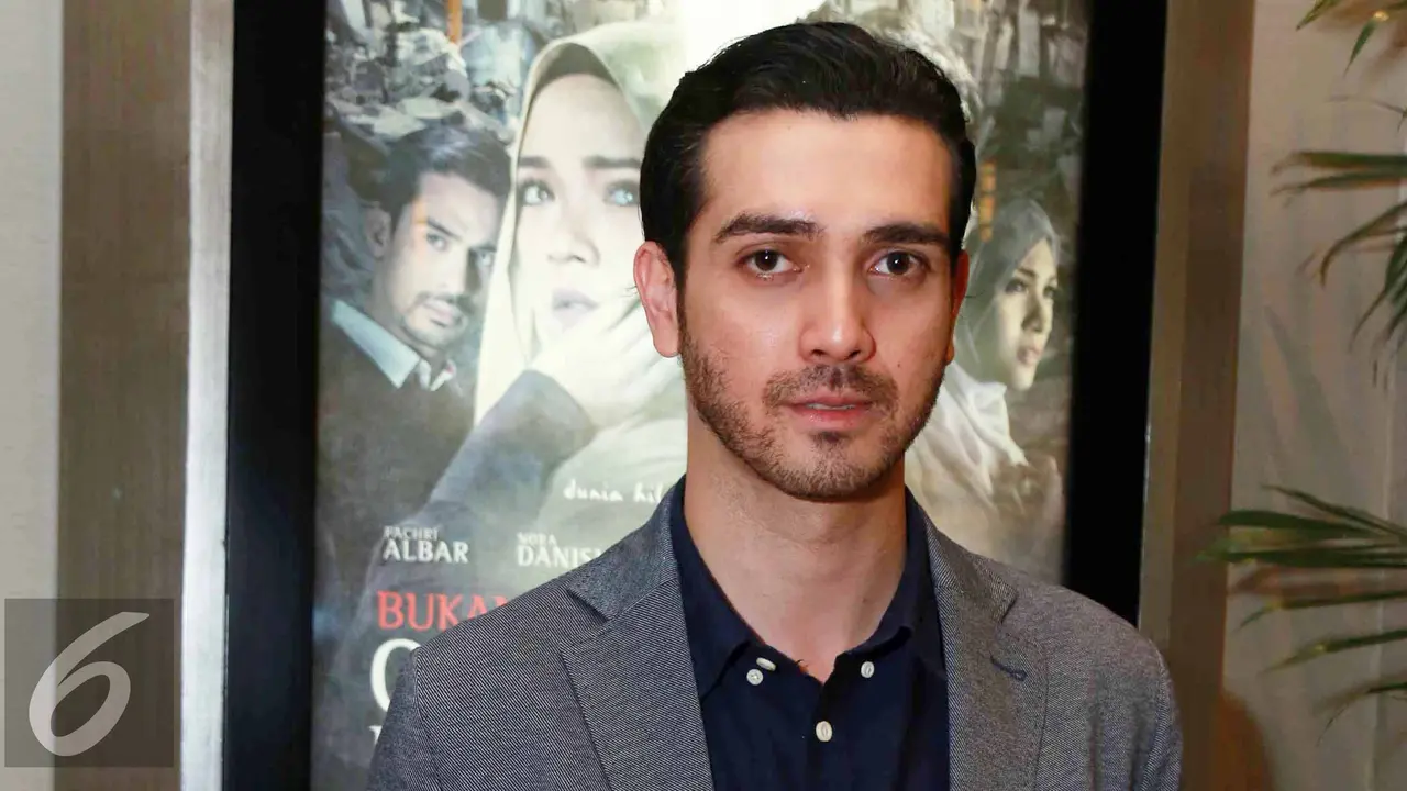 Ini Penampilan Fachri Albar Usai Ditangkap Polisi Karena Kasus Narkoba - News Liputan6.com