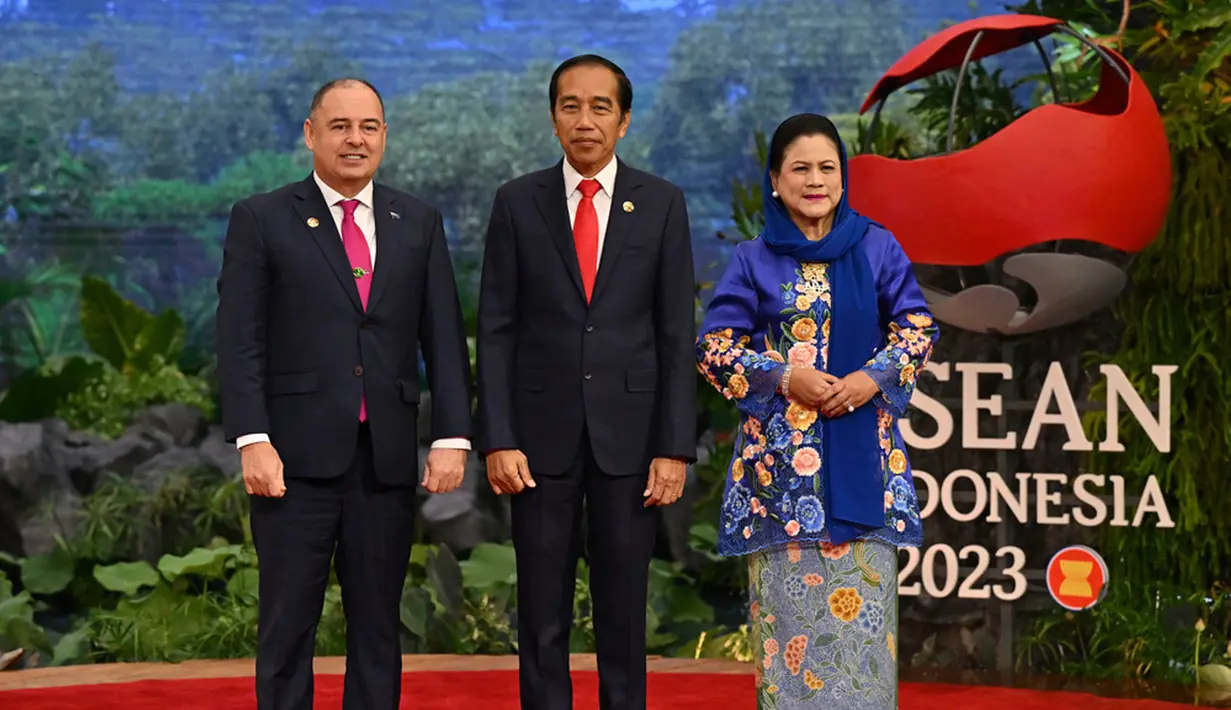 Momen Hangat Jokowi dan Iriana Sambut Para Pemimpin Negara di KTT ASEAN ...