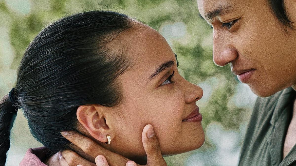 6 Fakta Film Komang: Berburu Pemeran Utama, Raim Laode Puas Dapat Kiesha Alvaro dan Aurora Ribero