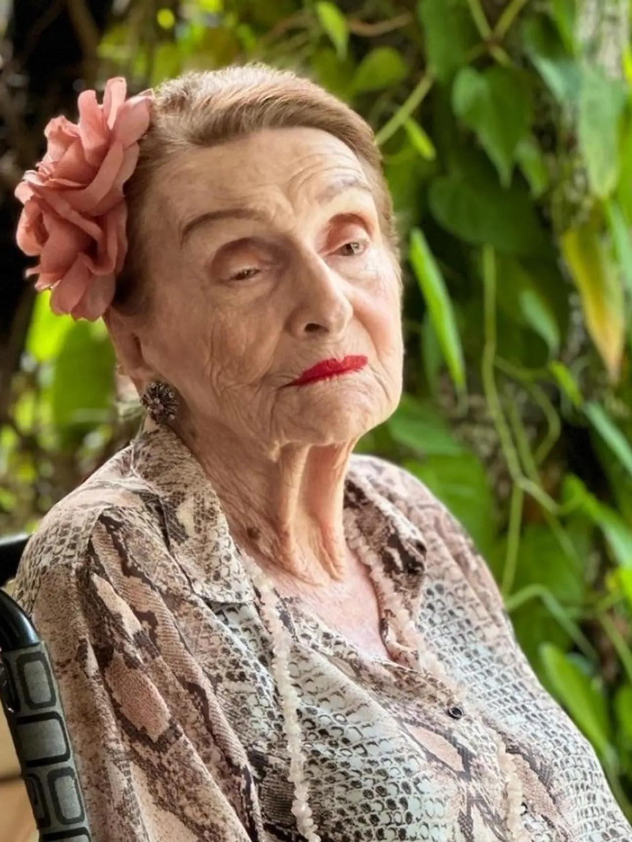 9 Potret Nenek Sharena Gunawan Berusia Hampir 1 Abad Bikin Salfok ...