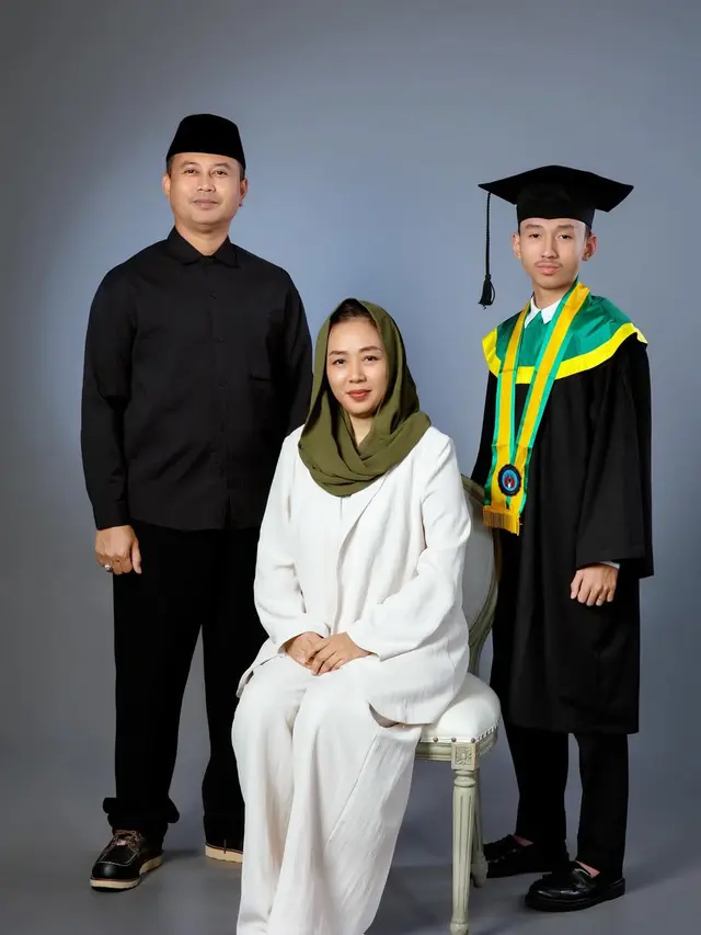 7 Anak Artis yang Lulus SMA Tahun 2025, Siap Melanjutkan ke Perguruan ...