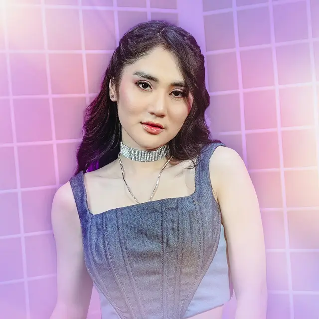 Bella Nova Ingatkan Pasangan Agar Tak Selalu Cemburu di Lagu Cintai Aku Dengan Sabar - ShowBiz ...