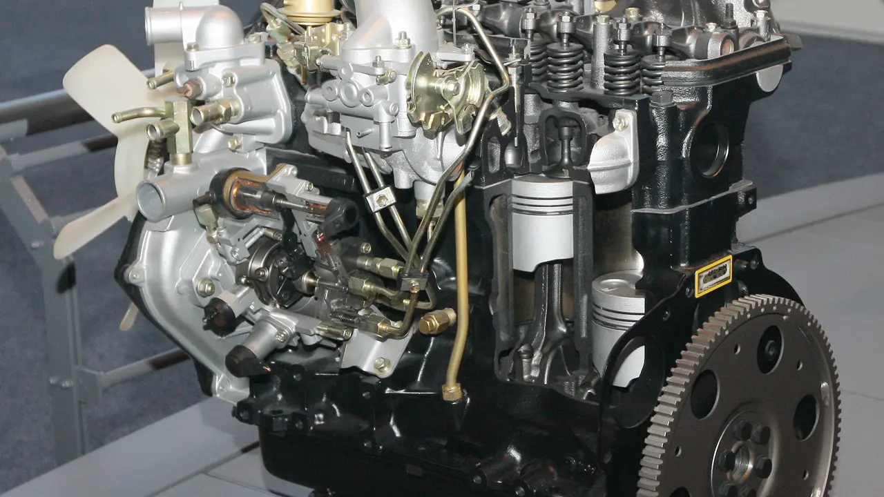 Cara Kerja Mesin Diesel, Pahami Bedanya dengan Mesin Bensin - Hot ...