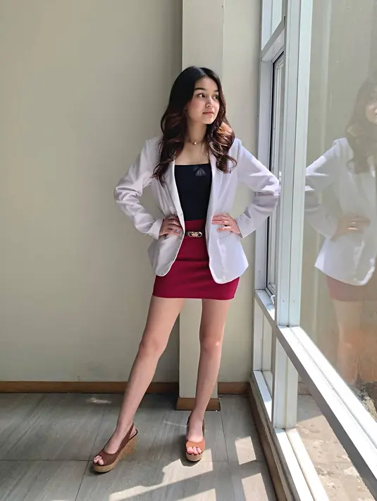 Pakai Jas Putih, Ini Potret Icha Nabilah yang Kini Berperan Jadi Dokter ...