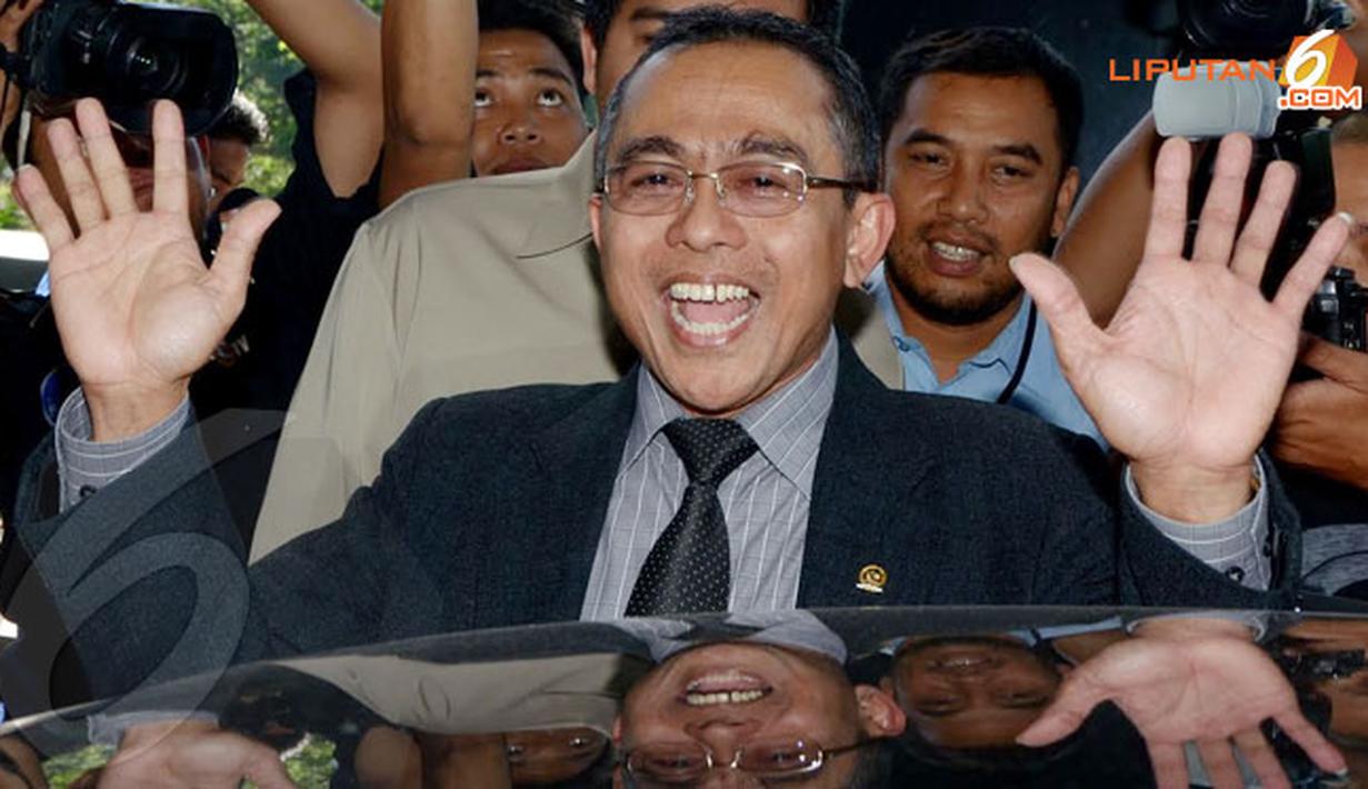 [FOTO] Diam-Diam, Eman Suparman Laporkan 6 Hakim Yang Terlibat Suap - Foto Liputan6.com