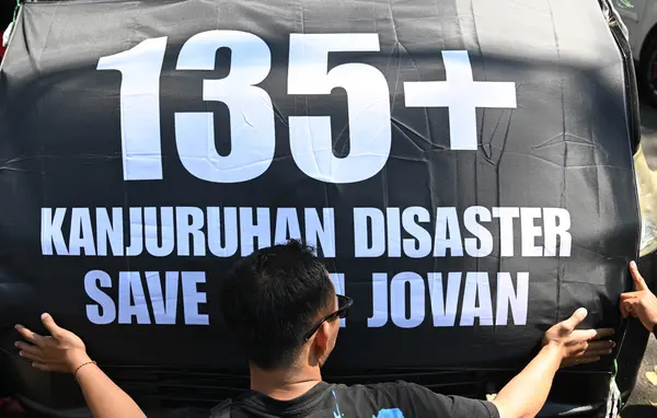 Siapa Bertanggung Jawab Tragedi Kanjuruhan, PSSI atau PT LIB? Ini Kata Komnas HAM - News ...