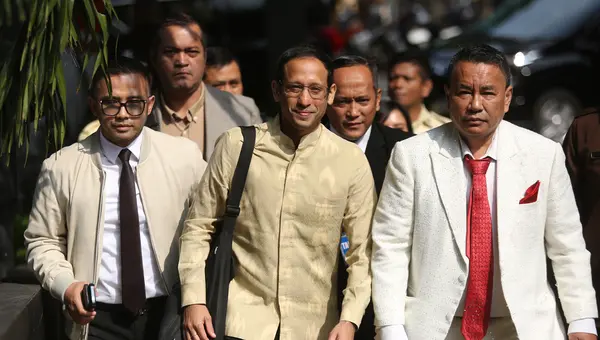 Apa Arti Plot Twist: Pengertian, Jenis dan Contohnya dalam Cerita ...