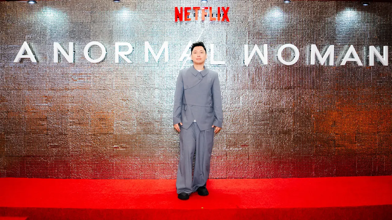 Tayang di Netflix, “A Normal Woman” Angkat Kisah Perempuan yang ...