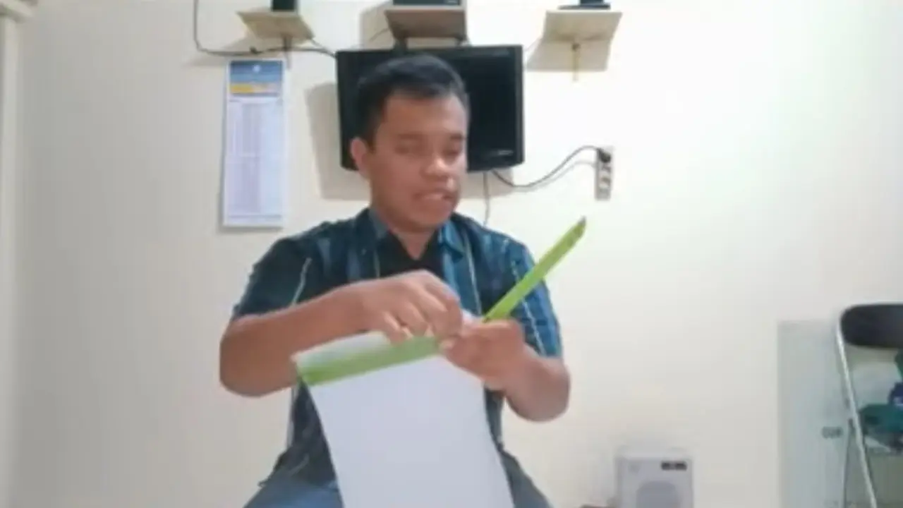 Cara Menggunakan Reglet dan Stilus, Alat Tulis Braille bagi Penyandang ...