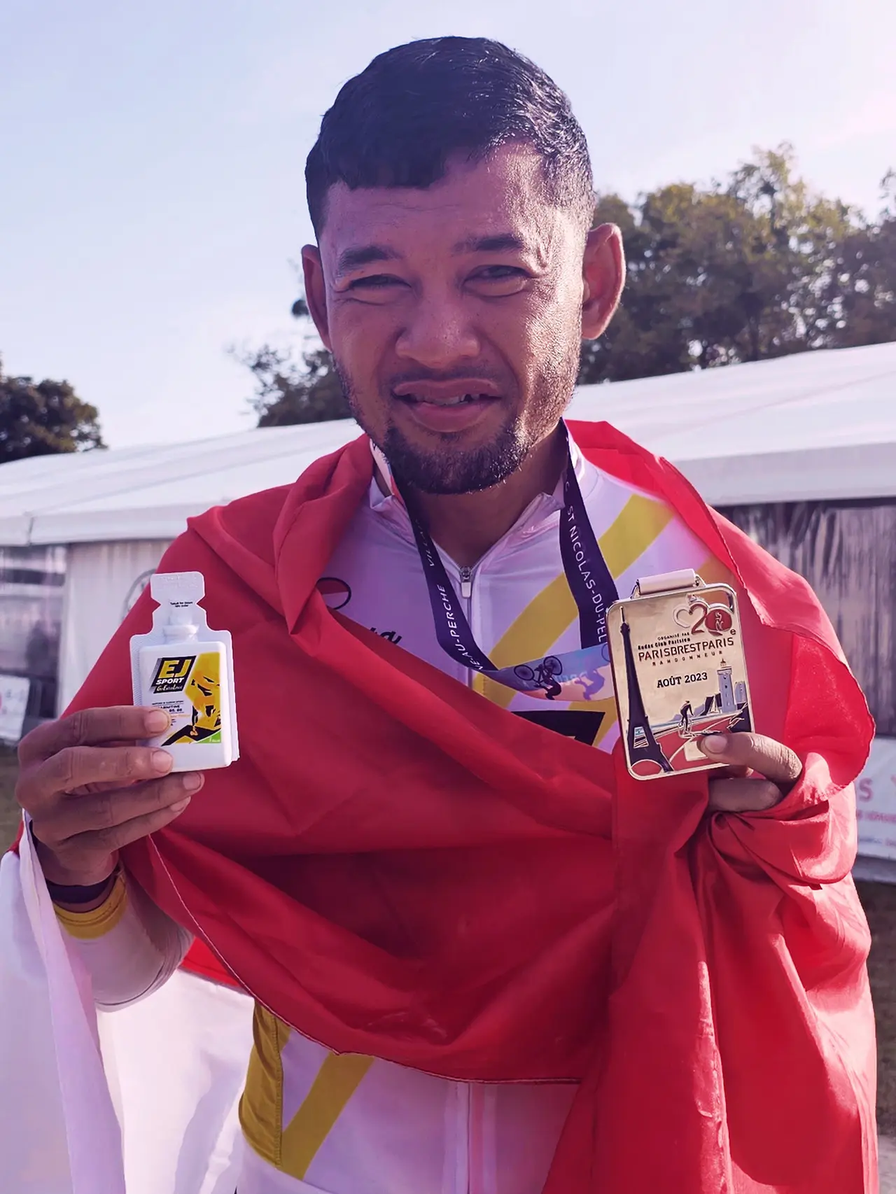 Handika Jadi Cyclist Pertama dari Indonesia, Sukses Tuntaskan Misi ...