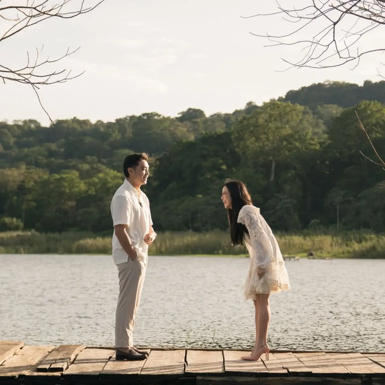 Jessica Jane Unggah Foto Latar Biru, Kode Pernikahan dengan Erwin Phang ...