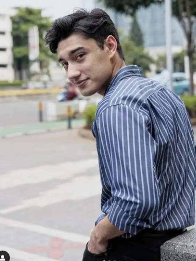 Sinopsis YOLO! dan Profil 4 Pemain Utamanya, Vidio Original Series Dibintangi Adhisty Zara ...