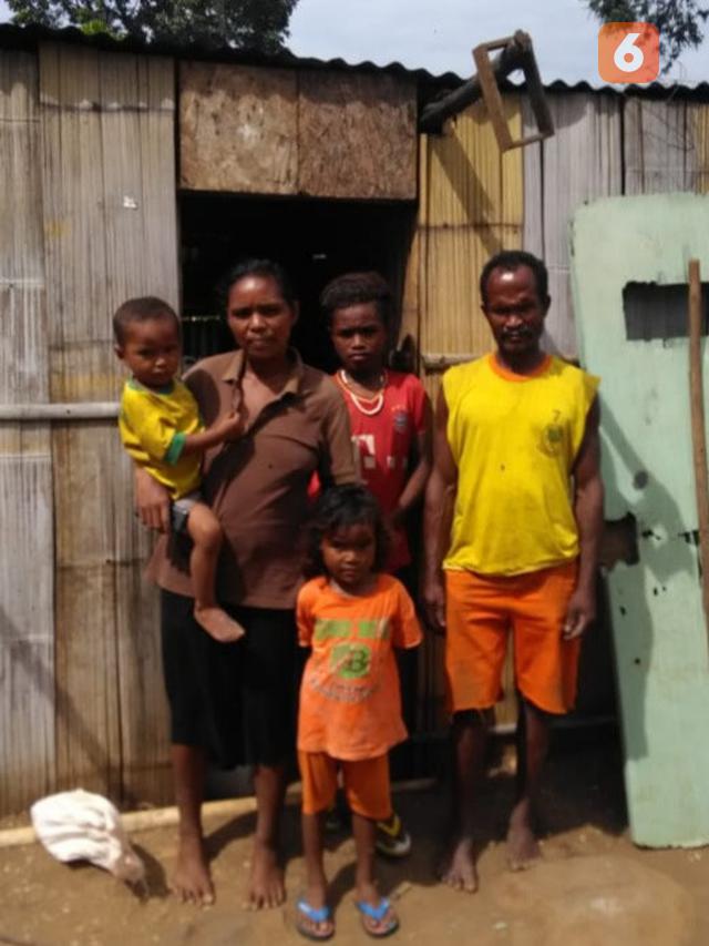 Kisah Pasutri 4 Anak di NTT, Hidup Nomaden di Gubuk Reyot Bertahun ...