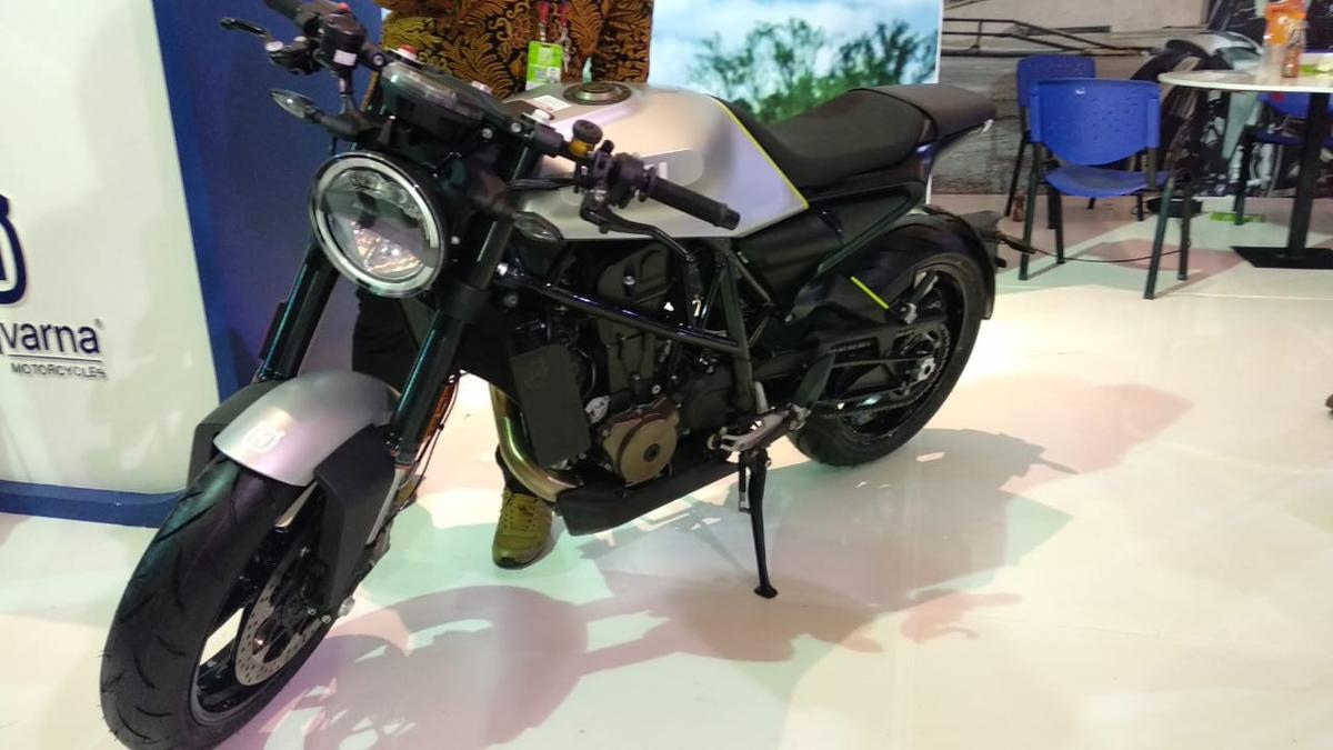 Husqvarna Luncurkan Dua Motor Baru di IIMS 2019 - Otomotif Liputan6.com