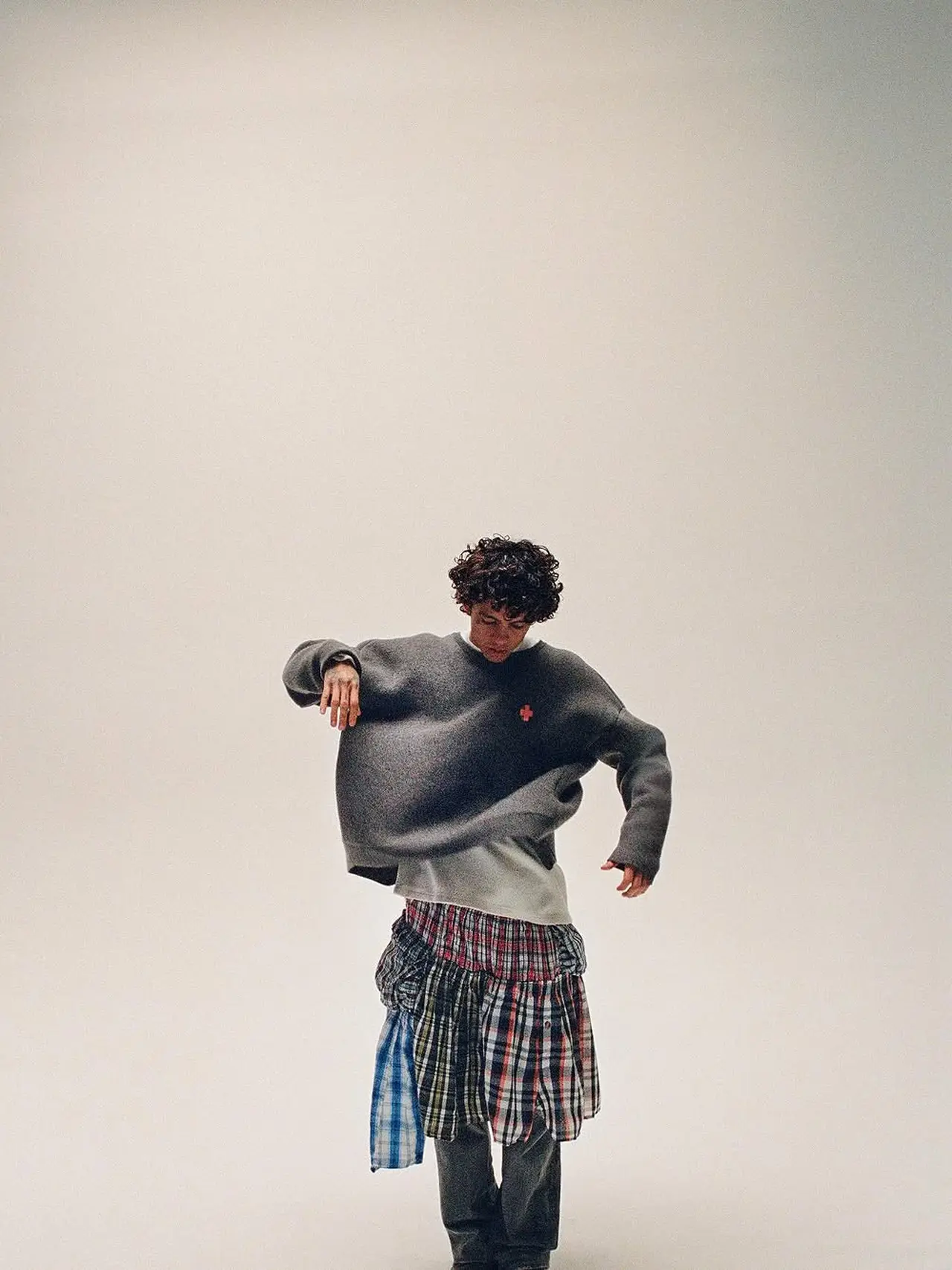 Profil Dominic Fike, Penyanyi yang Berduet dengan Jennie BLACKPINK di ...