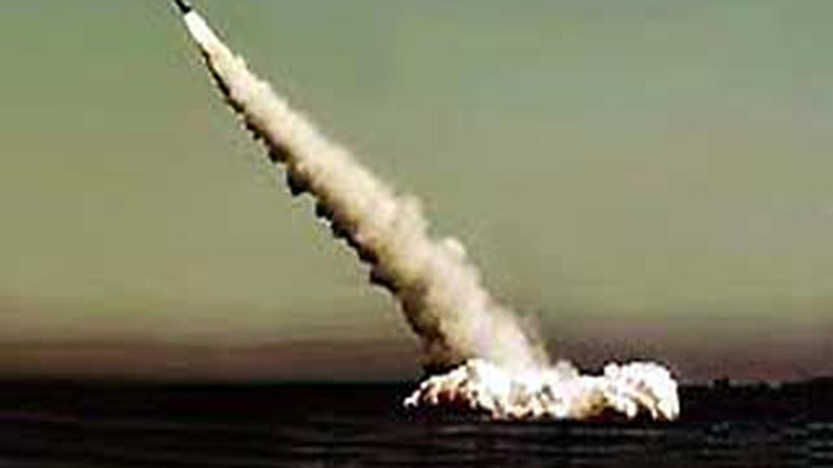 Diembargo, Iran Luncurkan Rudal - Global Liputan6.com