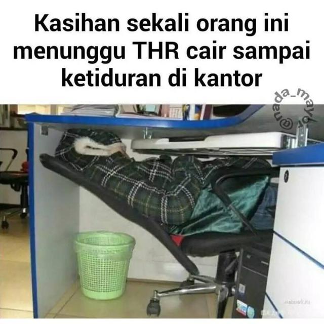 10 Meme Sedih Enggak Dapat THR Ini Langsung Bikin Sesak - Hot Liputan6.com
