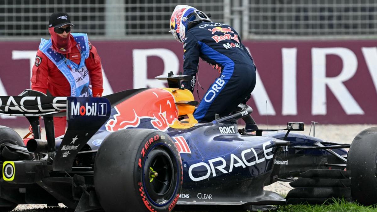 Max Verstappen Tak Risau Tertinggal Jauh dari George Russell di F1 GP ...