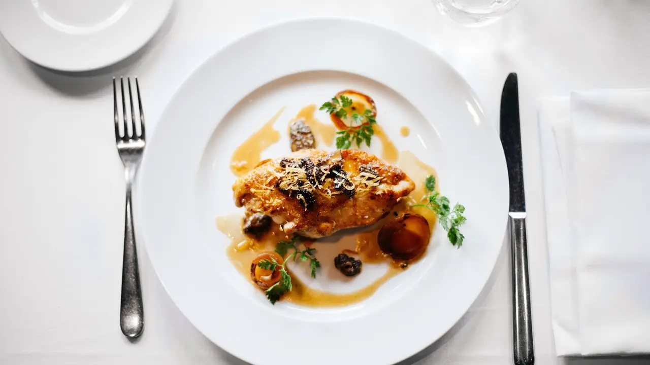 7 Cara Plating Makanan yang Bagus, Hidangan Jadi Cantik dan Menarik ...