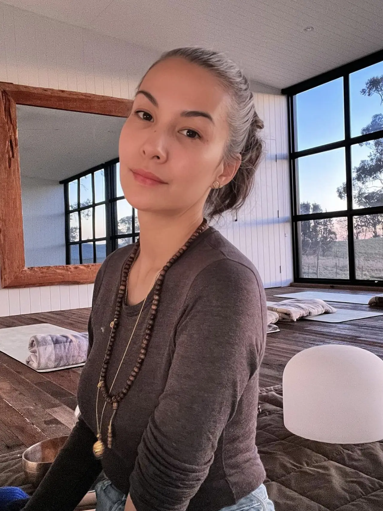 Melihat Pesona Nadya Hutagalung, Percaya Diri dan Memesona dengan ...