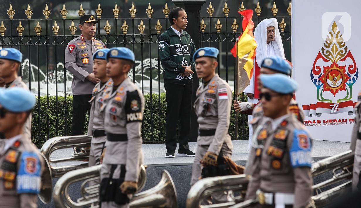 Momen Presiden Jokowi Lepas Kirab Merah Putih