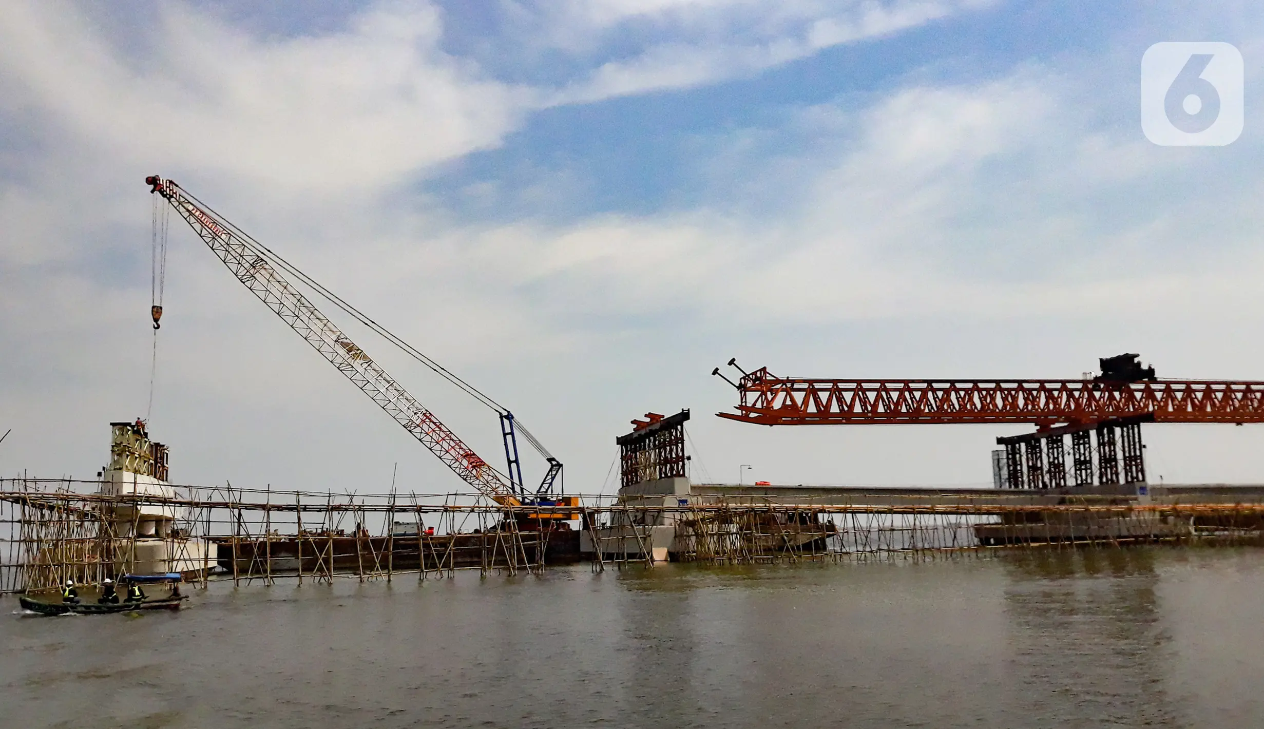 FOTO: Pembangunan Jembatan Pulau C Reklamasi - Dadap - Foto Liputan6.com