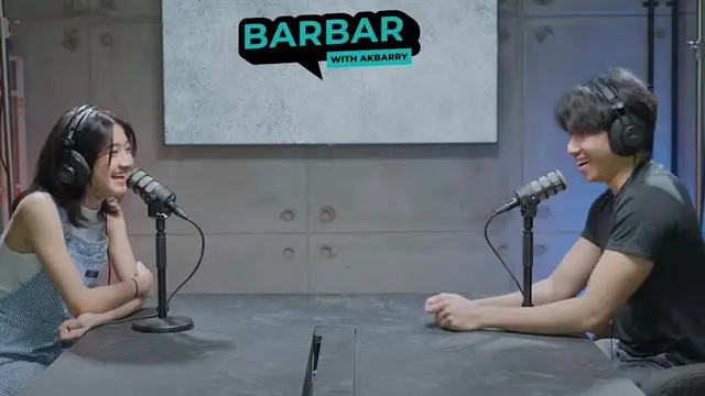 Keisya Levronka Dibela Podcaster Akbarry Noor Soal Angkat Kaki Selama Ngobrol: Perutnya Lagi ...