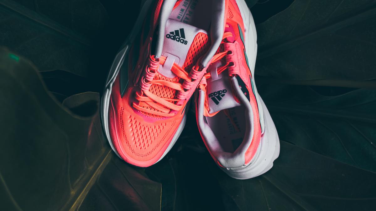 Rekomendasi Sepatu Lari yang Nyaman untuk Mulai Resolusi Sehat dengan ...