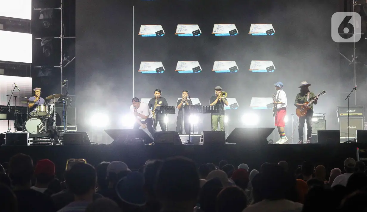 Netral 92 dan Gugun Blues Shelter Hentak Acara The 90's Festival - Foto ...