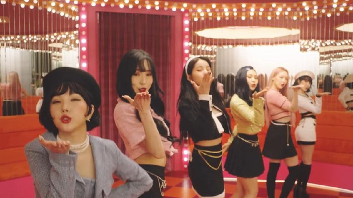 Lirik Lagu GFriend, MAGO