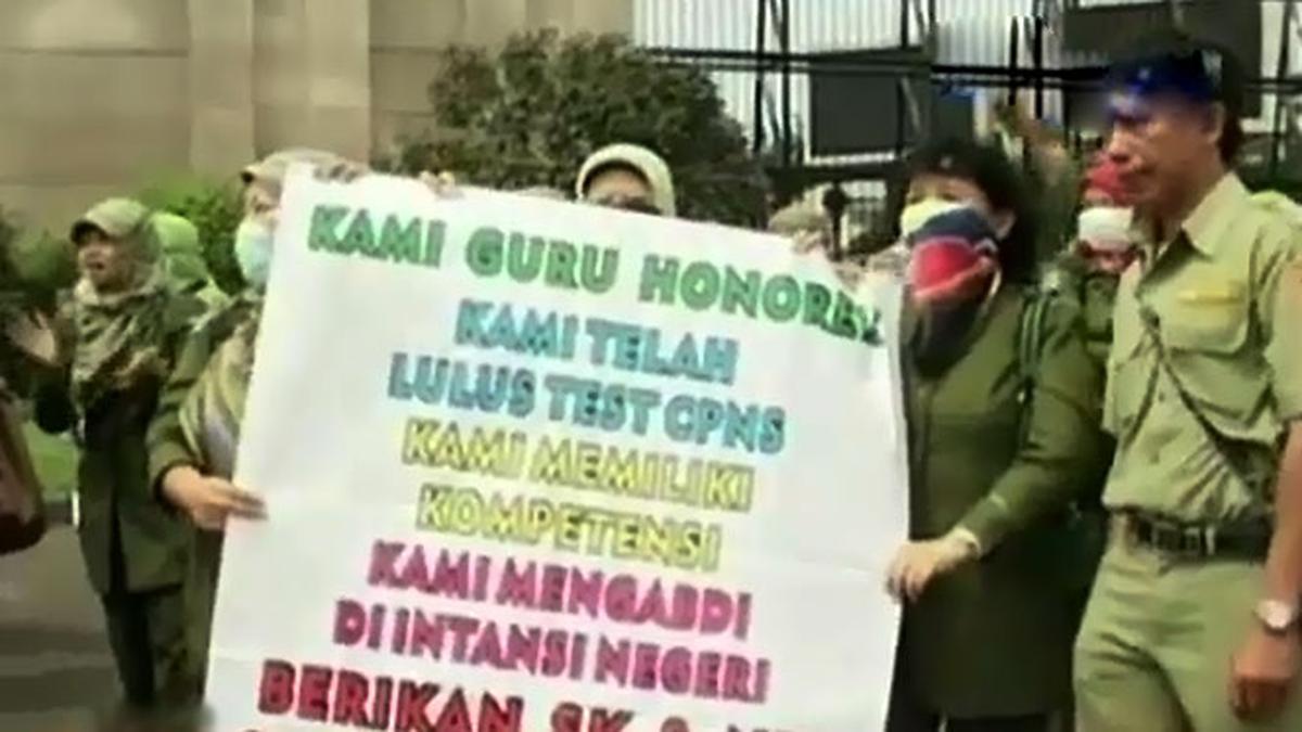 Kelulusan CPNS Dianulir, Ratusan Guru Honorer Datangi DPR - News ...