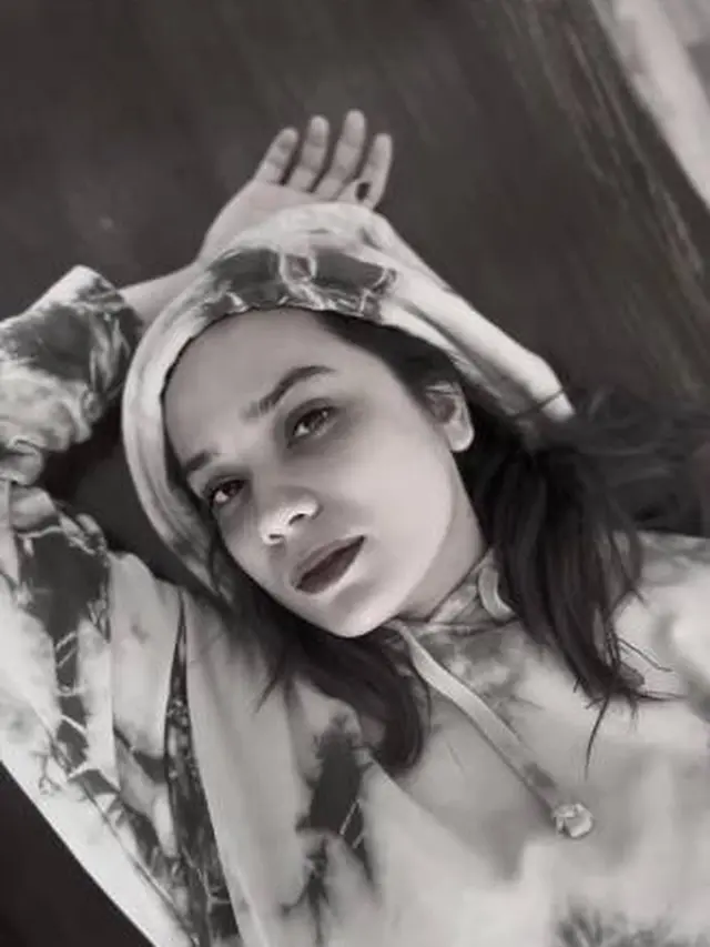 7 Potret Terbaru Putri Anne Pamer Rambut, Gayanya Curi Perhatian - Hot ...