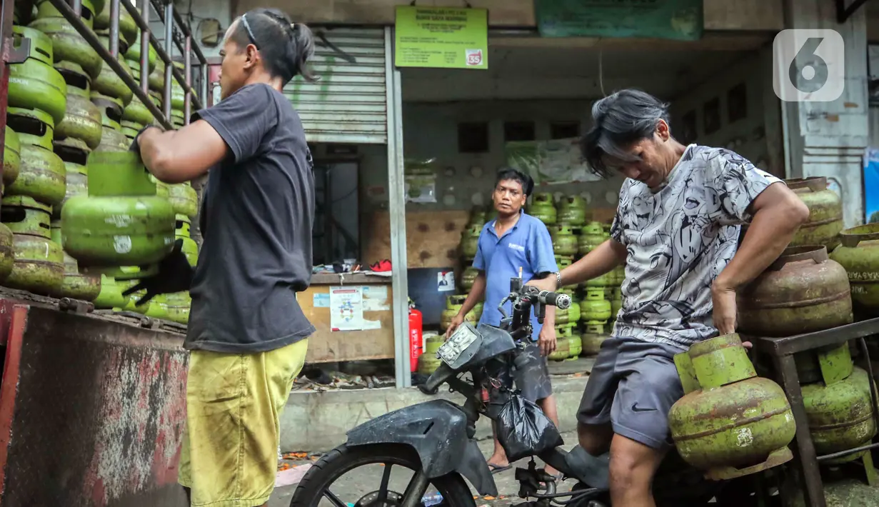 Mulai 1 Januari 2024, Beli LPG 3 Kg Wajib Pakai KTP - Foto Liputan6.com