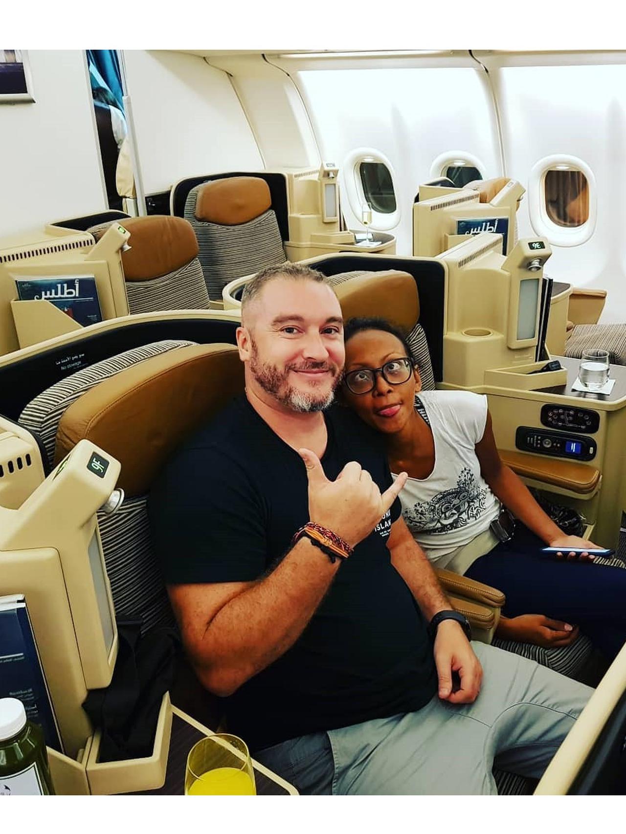 Jarang Muncul, Ini 6 Potret Terbaru Jono Armstrong Mantan Host Acara Musik