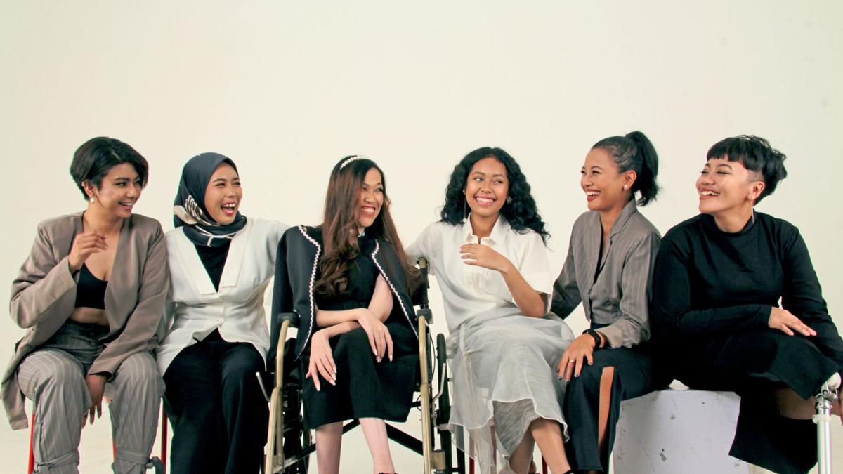 6 Model Difabel Ajak Perempuan Tampil Pede dan Temukan Style Terbaiknya